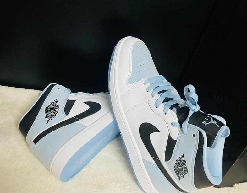 Nike Air Jordan 1 Mid SE “White Ice Blue” DV1308-104 - Vago24h